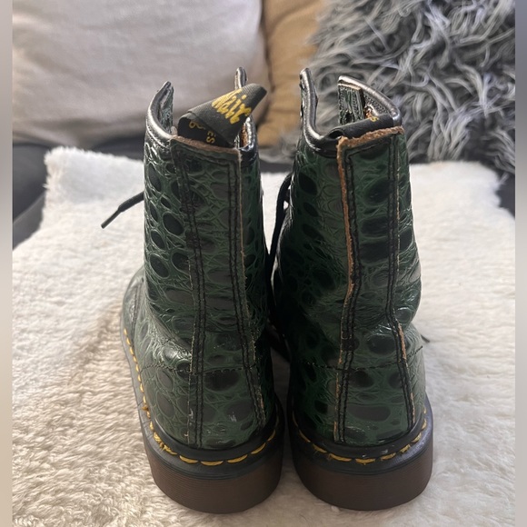 Dr. Martens | Shoes | Dr Martens 46 England Lace Up Boot Uk 4 Us 6 Green Croc Ankle Combat ...